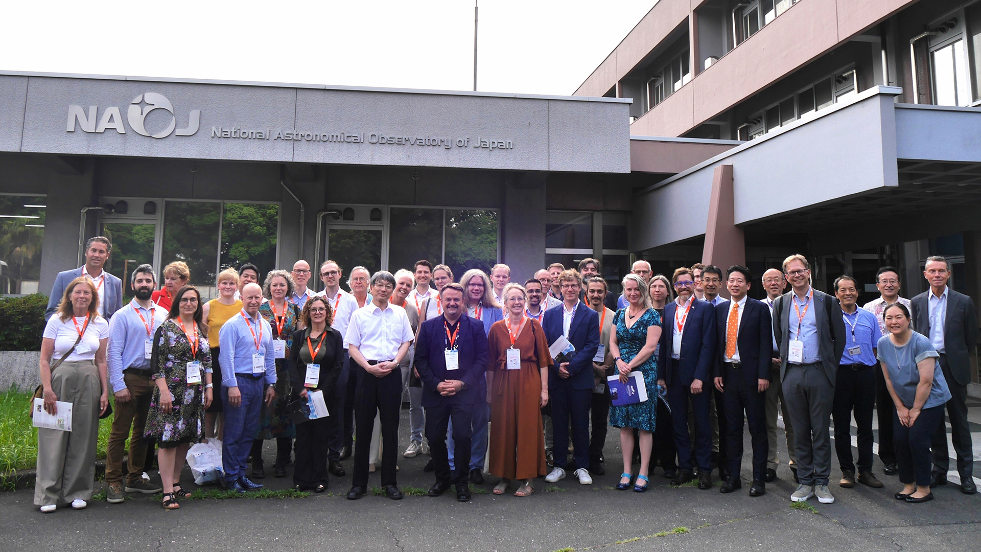 Netherlands Delegation on Astronomical Instruments Visits NAOJ Mitaka ...